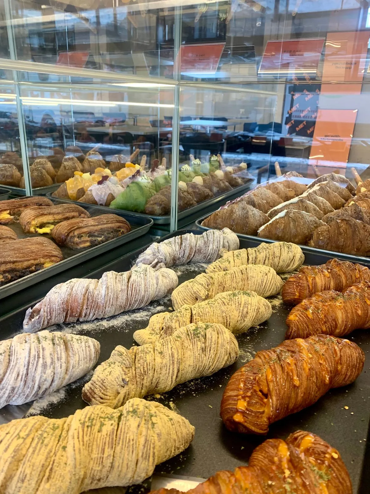 하드와 페스츄리를 주력으로 정진하는 제빵사입니다. / Deep Croissant - 숨고, 숨은고수