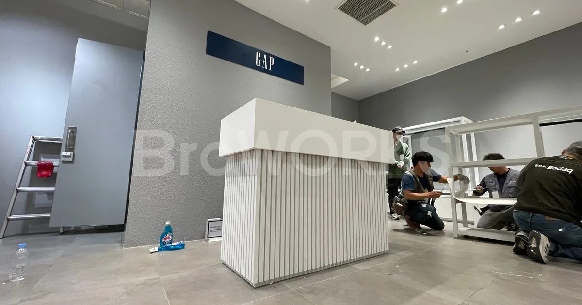 강남 신세계 백화점 의류매장 필름시공사례 Broworks 숨고 숨은고수