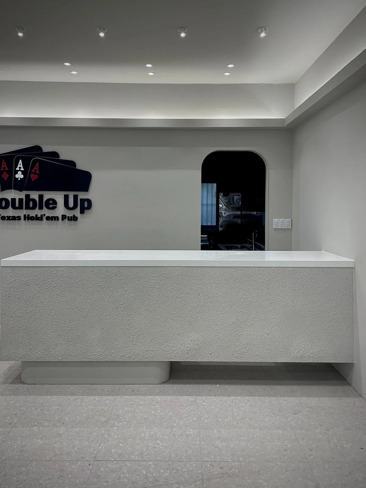 40py 홀덤펍 / 이윤희 - 숨고, 숨은고수