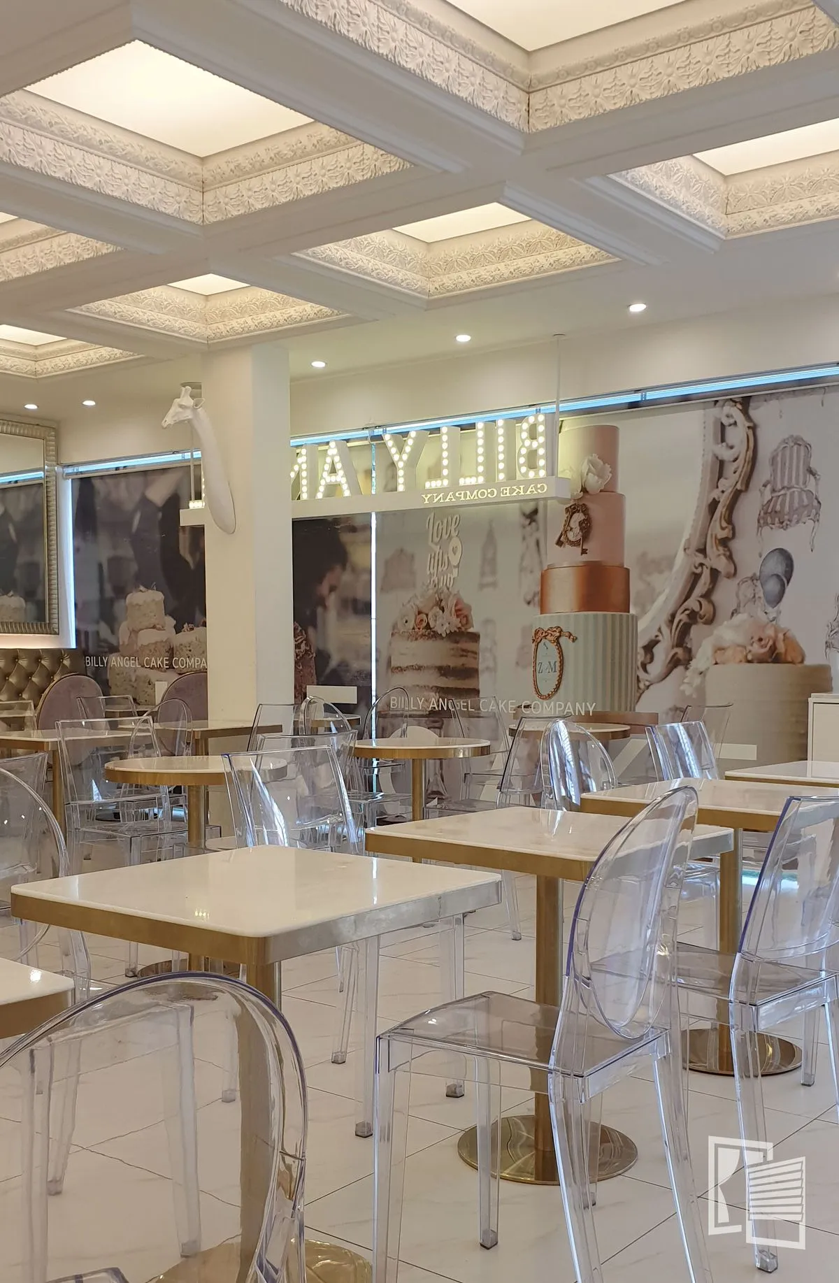 대학로 카페 블라인드 실사 롤스크린으로 홍보효과 이상민 커튼and블라인드 숨고 숨은고수