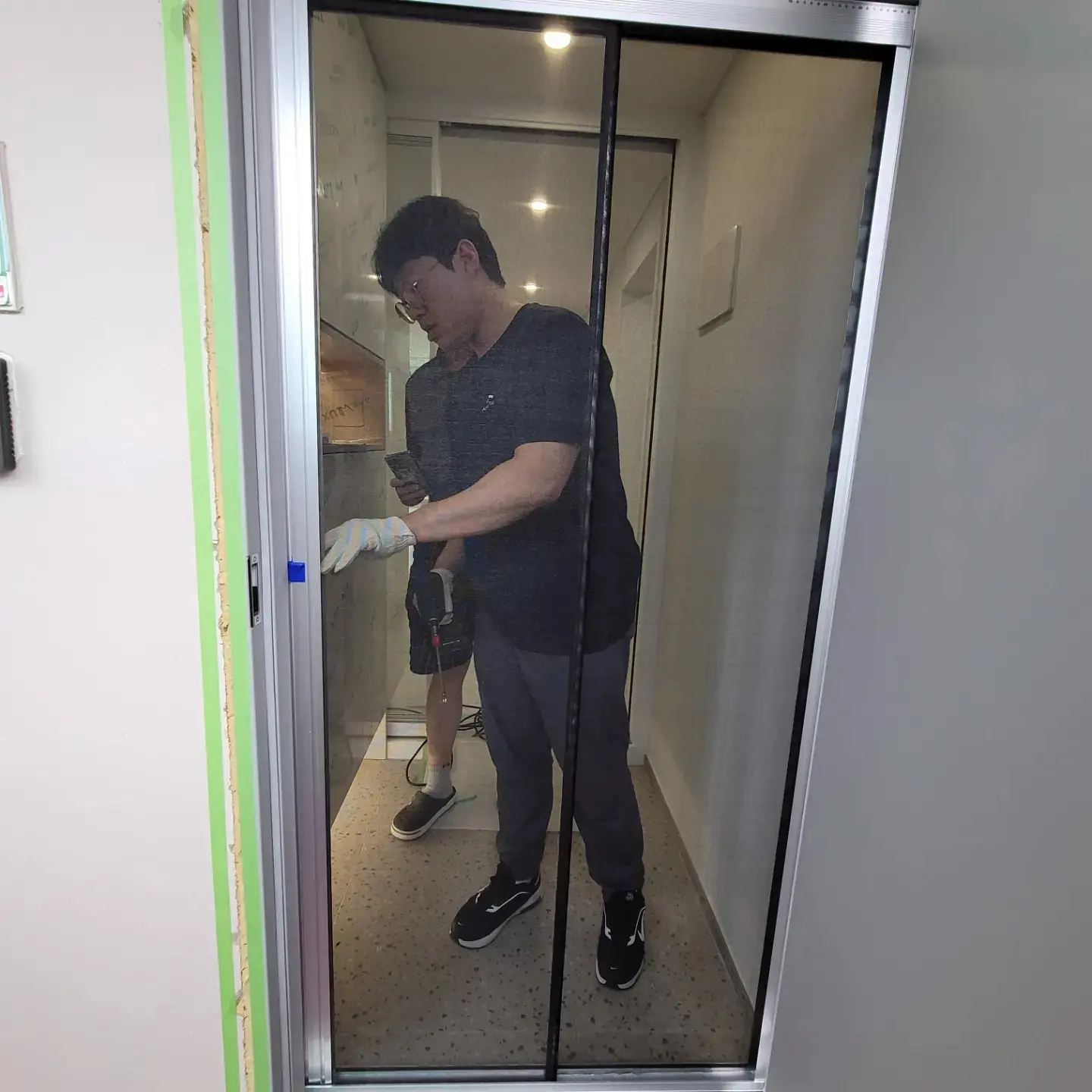 내수아파트 롤방충망 홍요한 숨고 숨은고수