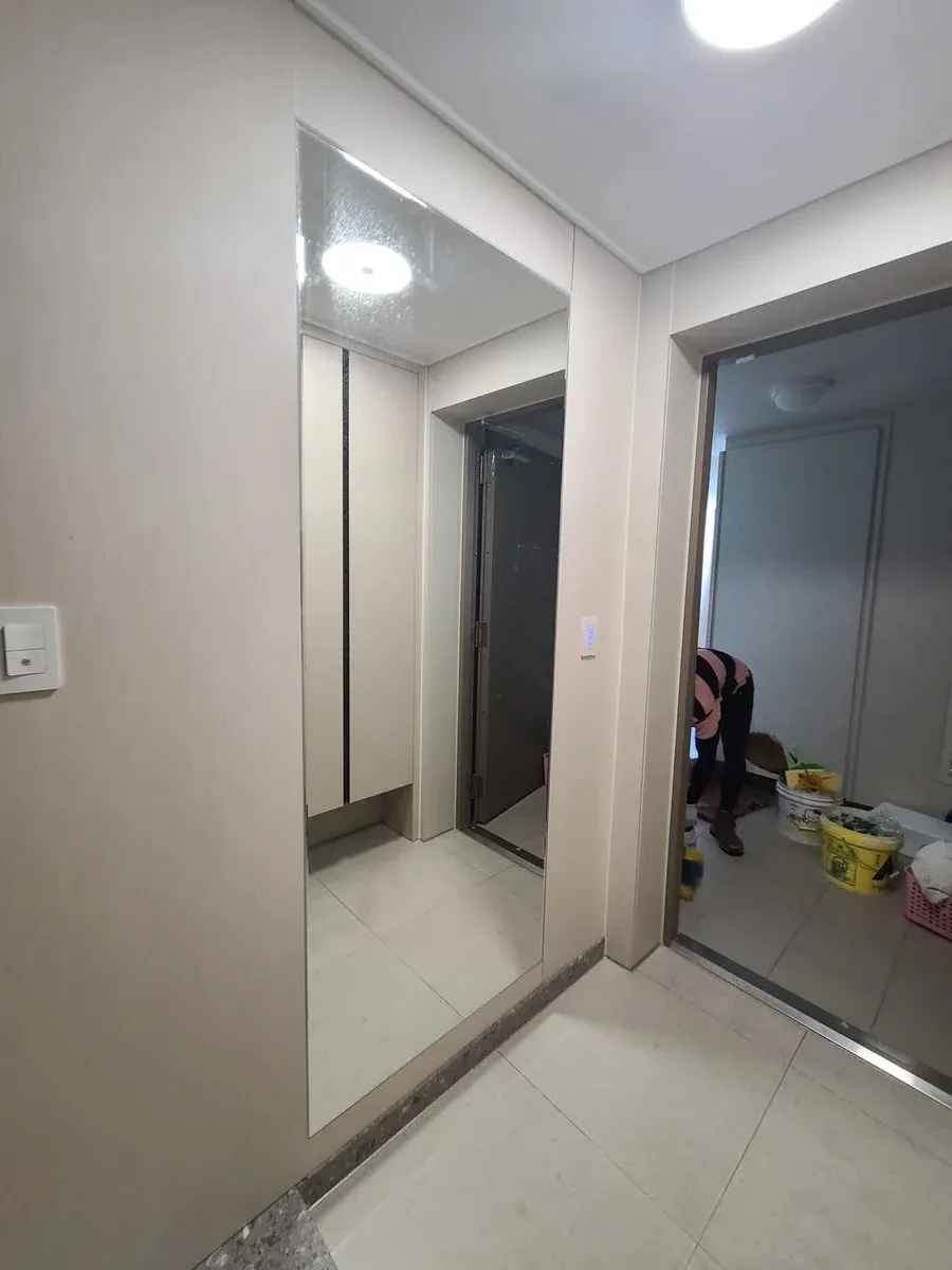 현동 코오롱 거울교체 작업 수림창호 숨고 숨은고수