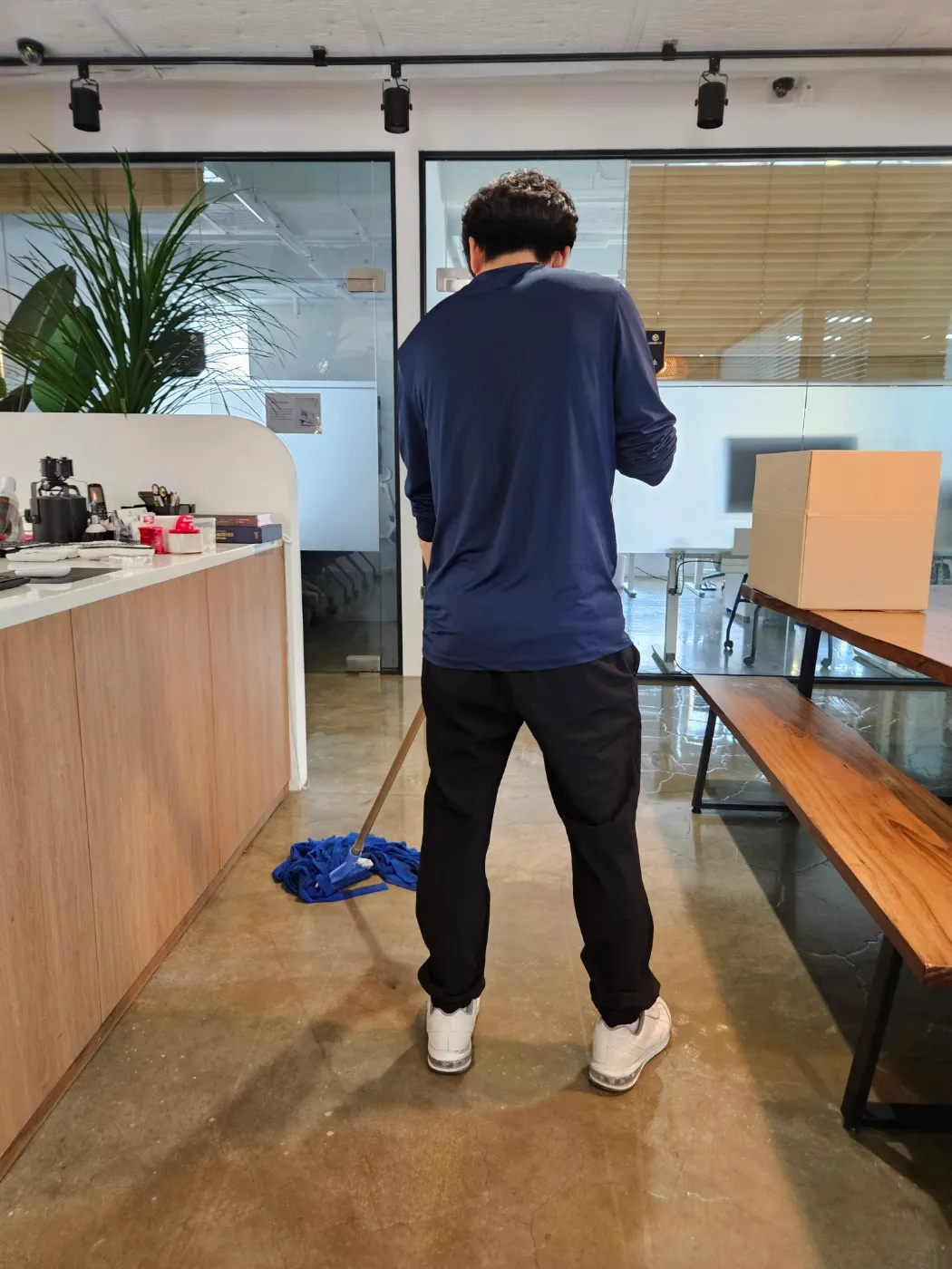 사무실병의원학원매장화장실 정기청소전문업체 이영민 숨고 숨은고수
