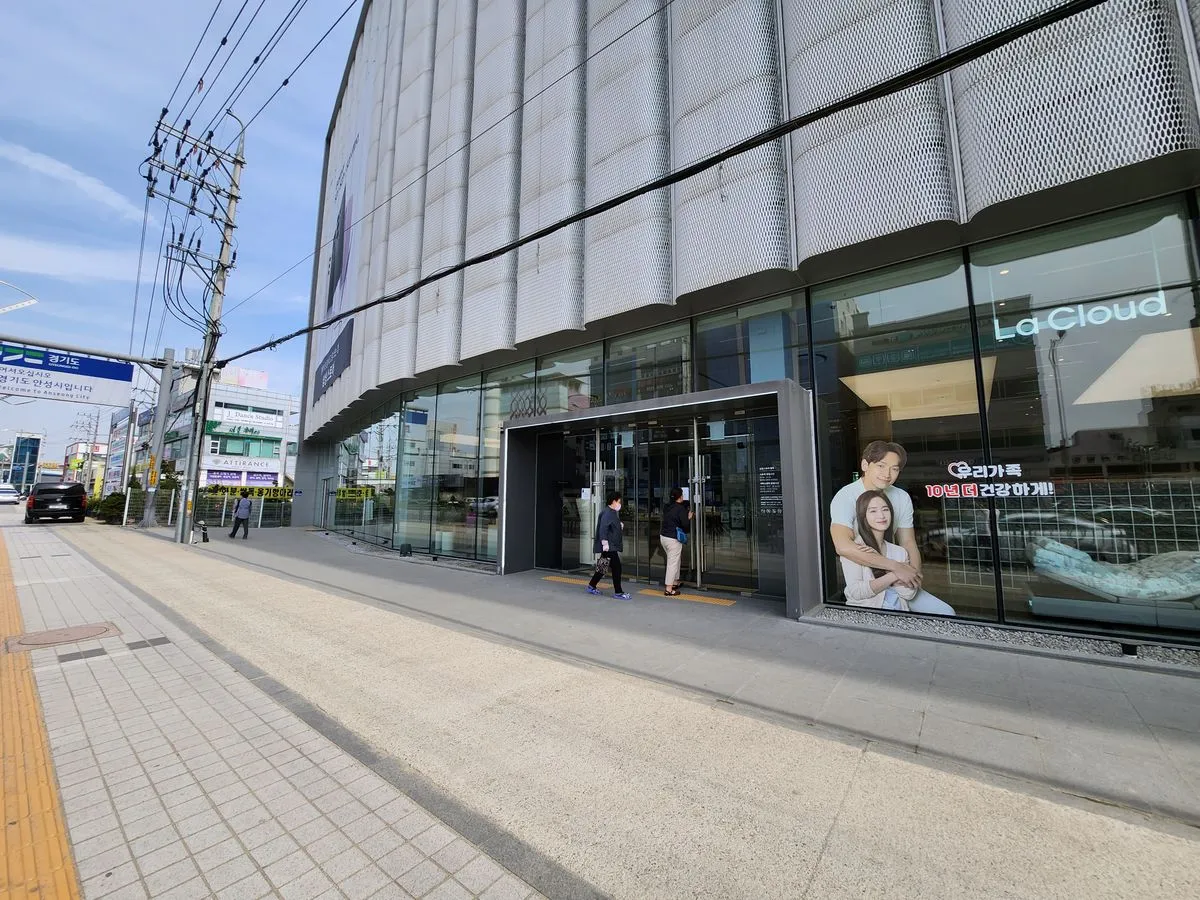 삼성가전매장 유리청소 박창용 숨고 숨은고수