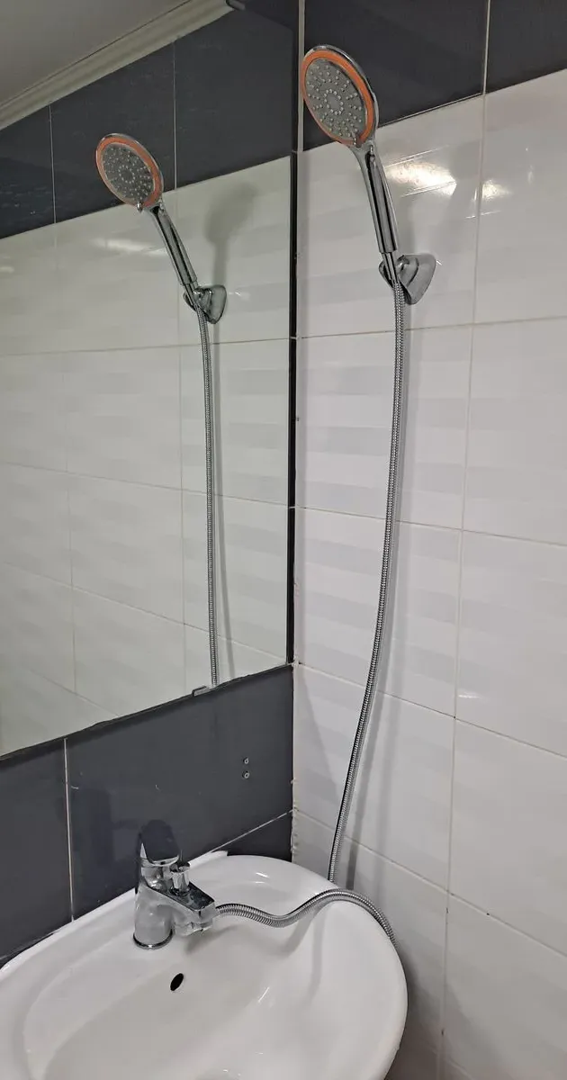 샤워호스 교체 및 실리콘 시공 조영진 숨고 숨은고수