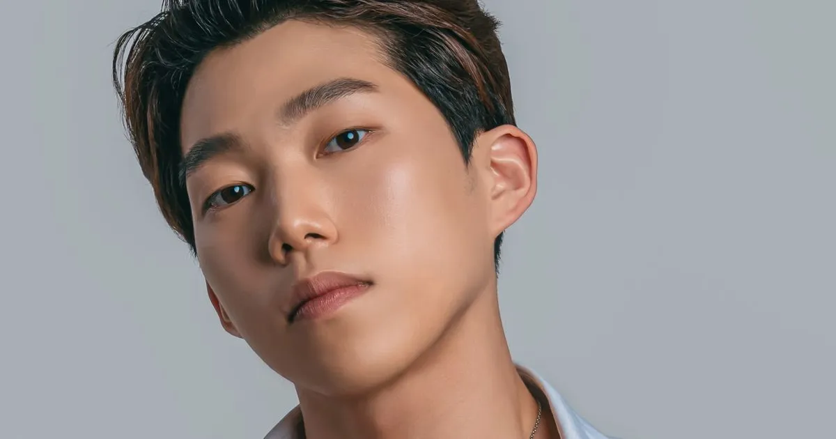 차분하면서 단정하지만 위트있는 진행자 Mc욱 숨고 숨은고수