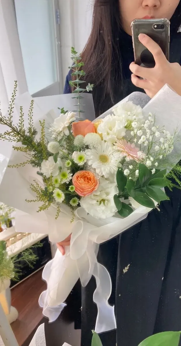 꽃다발 이지현 숨고 숨은고수
