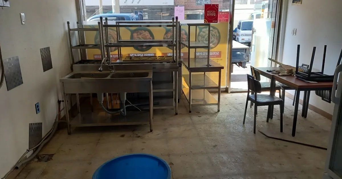 대구광역시 진천동 1층상가 데코타일철거 완료 박진호 숨고 숨은고수