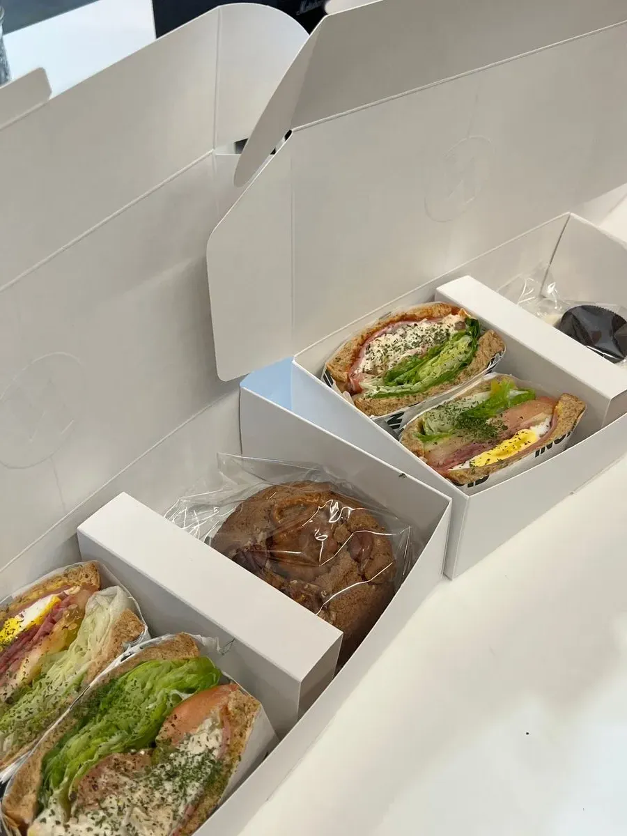 샌드위치수제쿠키 구성에 단체주문 샌드위치과일수제디저트 도시락 전문 케이터링 숨고 숨은고수