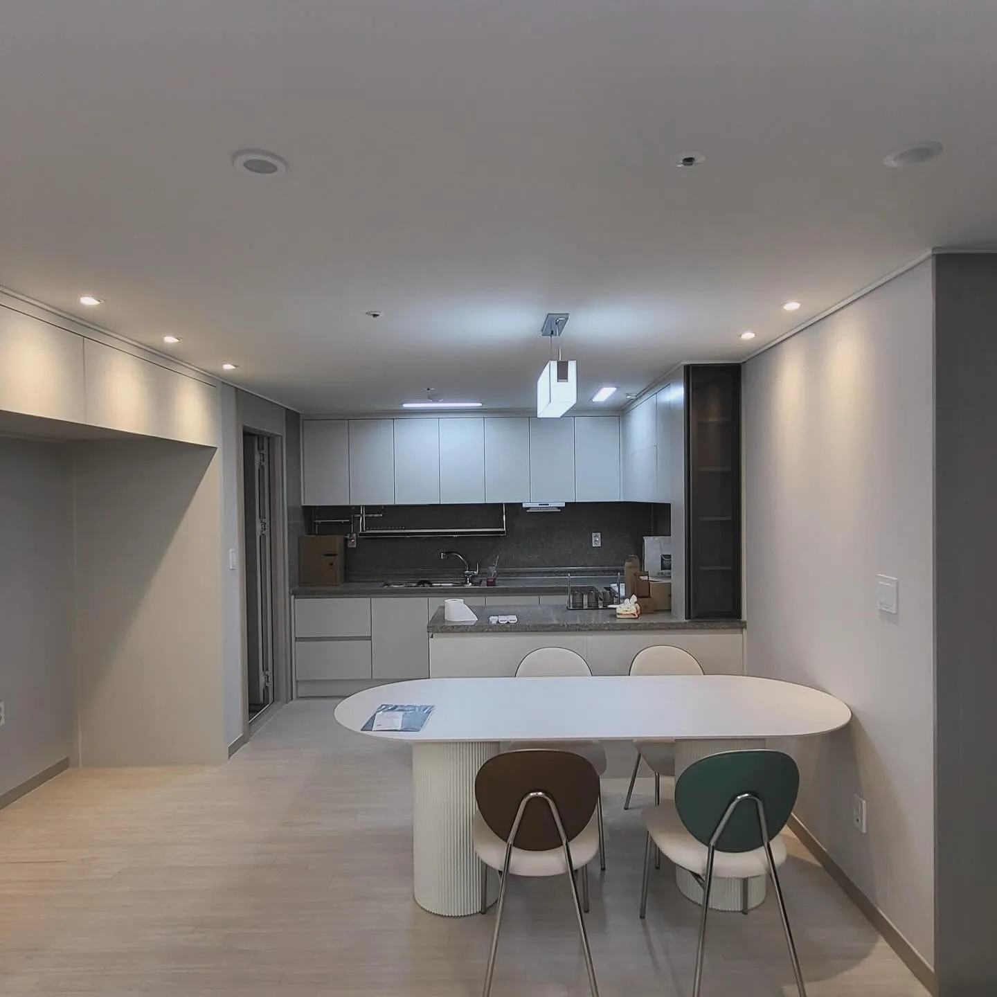 서희스타힐스 32PY / 영경공간 - 숨고, 숨은고수