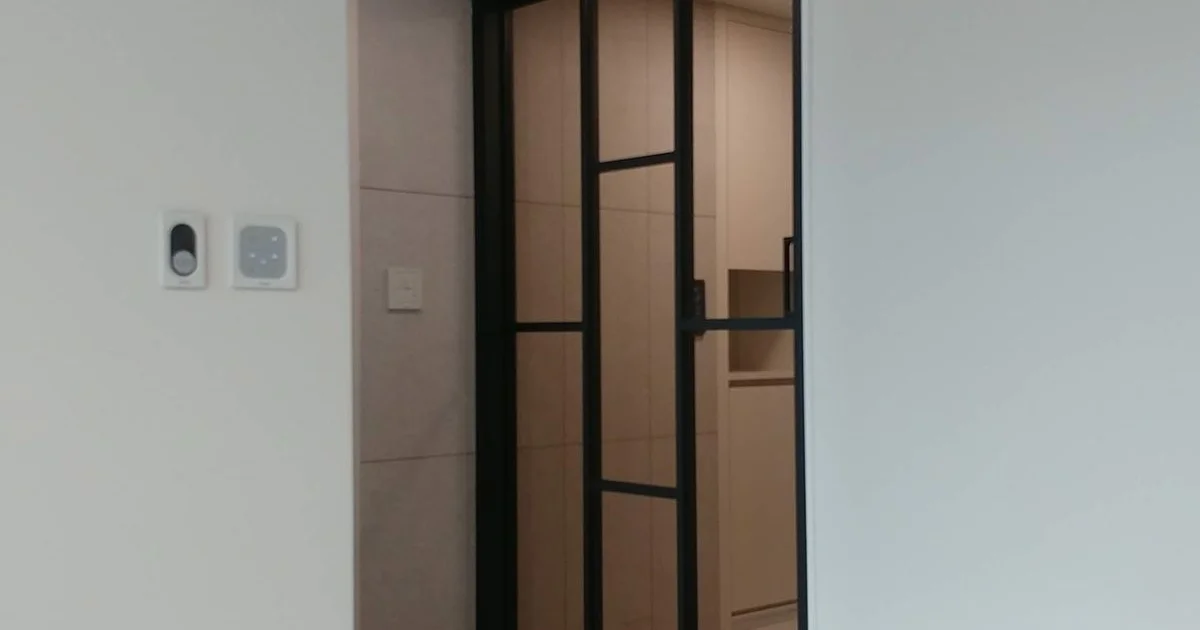 연지래미안어반파크 초슬림중문 설치 사례 현관중문 로얄도어텍 숨고 숨은고수
