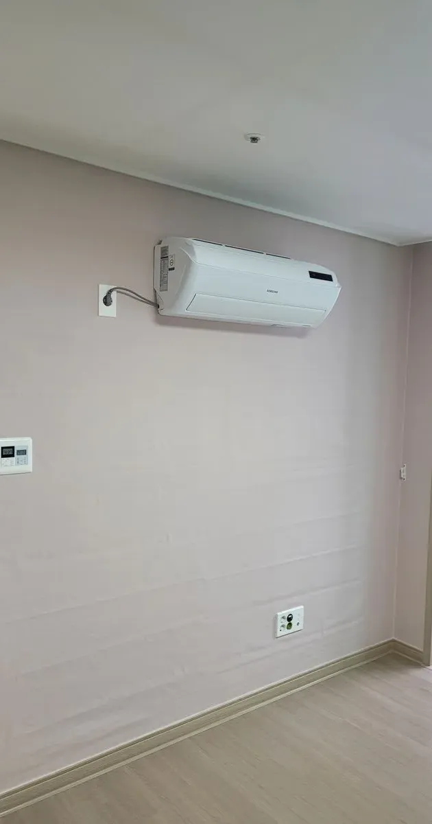세천제일풍경채프라임 벽 부분 실크도배 반듯도배 숨고 숨은고수