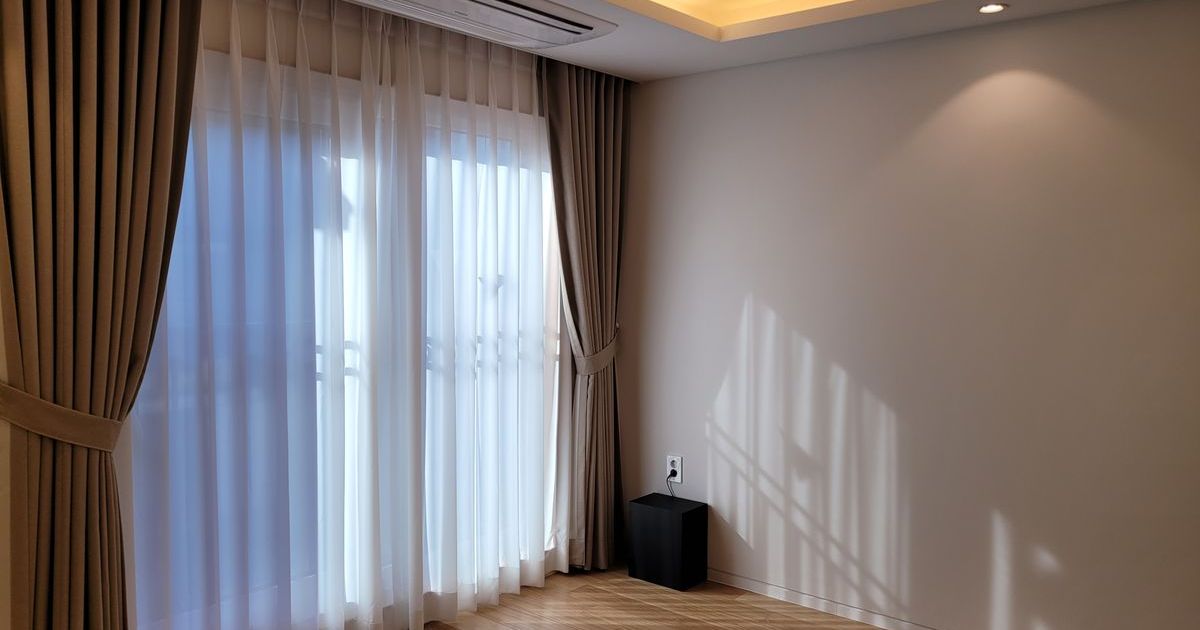 미세먼지 차단용 암막커튼과 차르르 디자인 쉬폰커튼 아이디블라인드 숨고 숨은고수