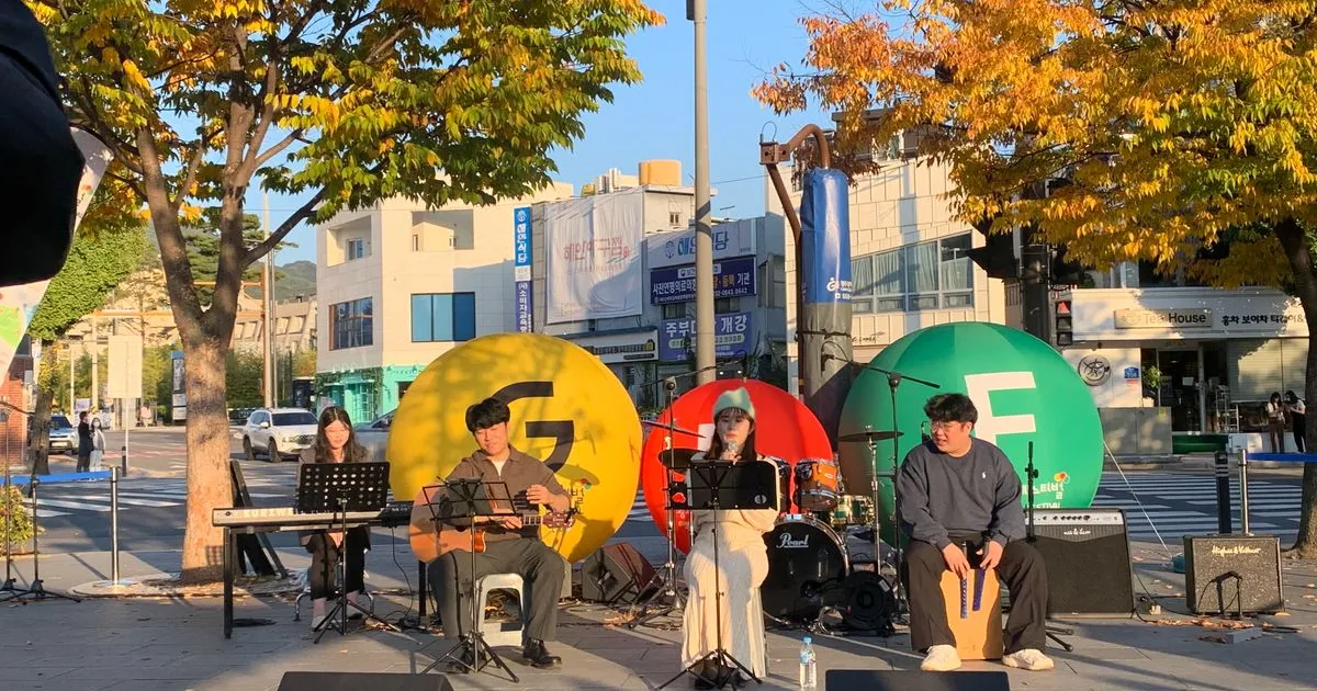 느림 인디밴드 공연 정모란 숨고 숨은고수