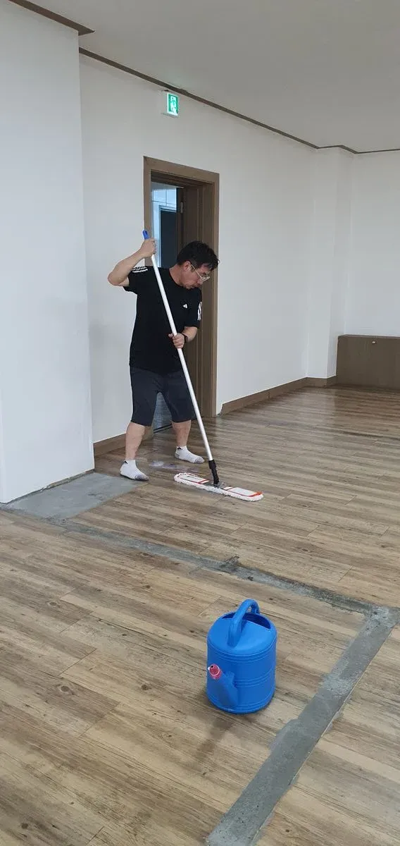 바닥왁스코팅 꼼꼼종합클린 숨고 숨은고수