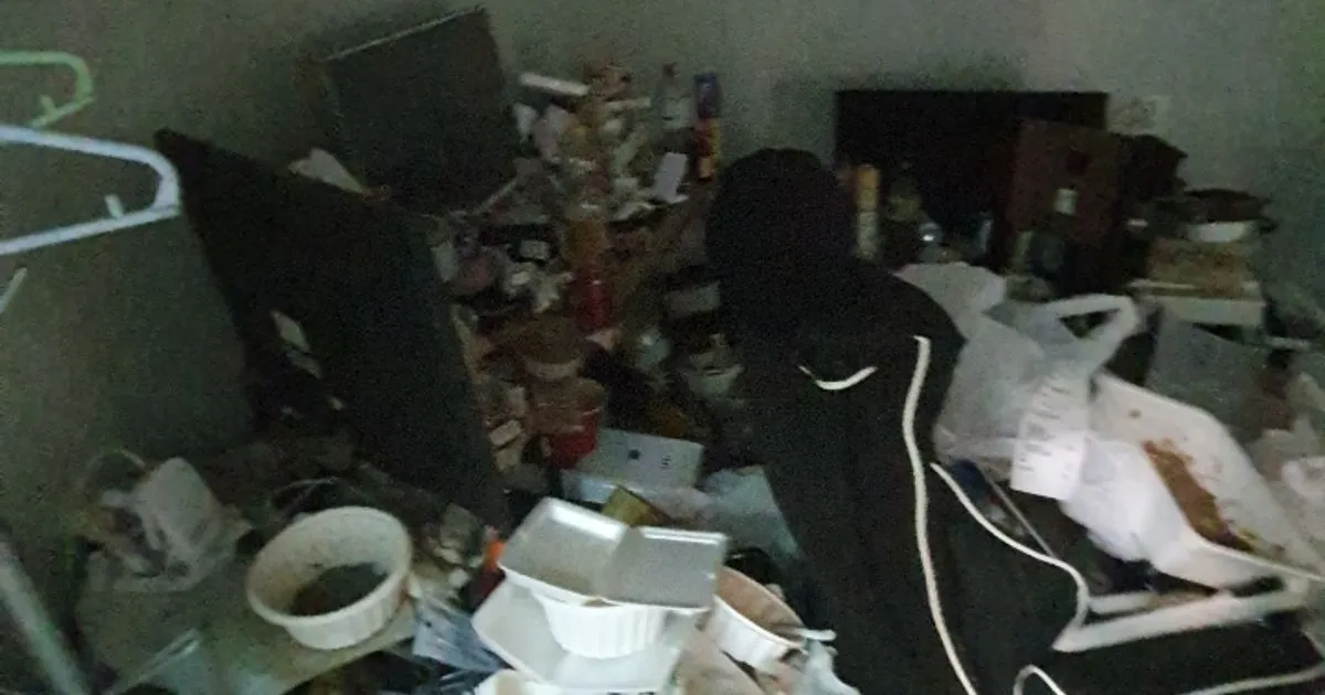 사람 똥과 쓰레기가 축제 중인 집 작업완료 이동욱 숨고 숨은고수