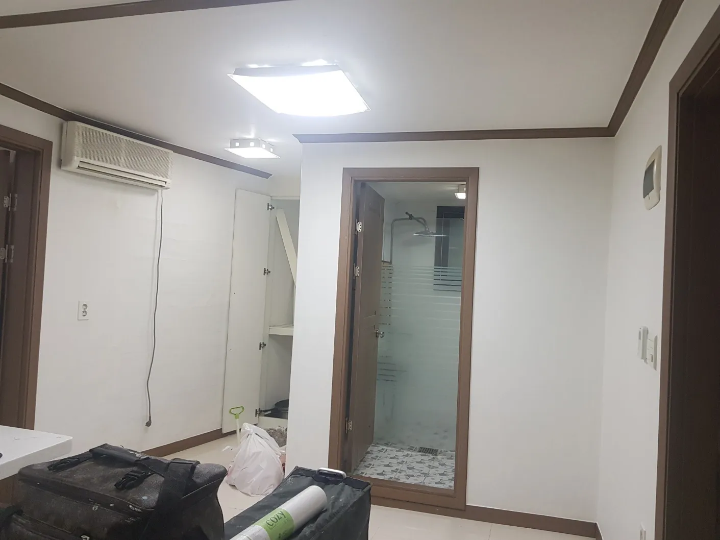 합지 및 실크 전문 도배 시공 장승현 숨고 숨은고수