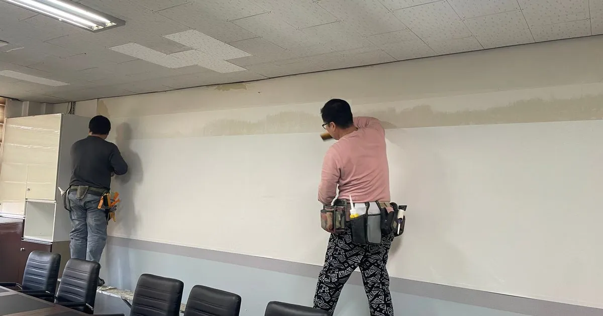 남양주 천마초등학교 학부모회의실 도배 위태선 숨고 숨은고수