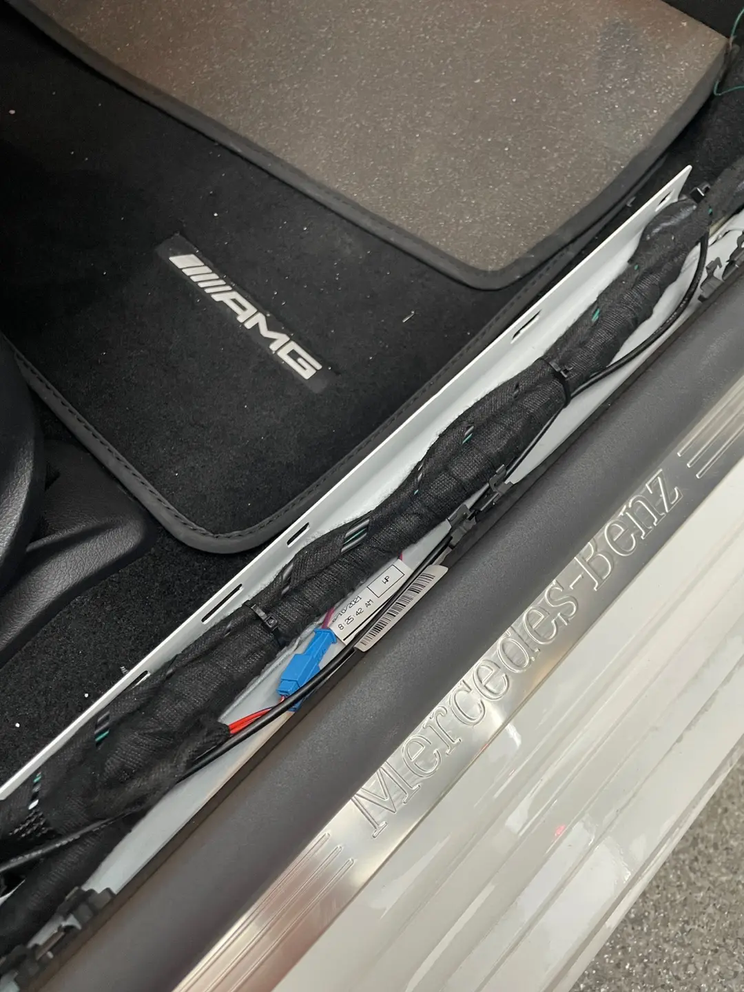 벤츠 Cla250 아이나비 블랙박스 보조배터리 장착 메테오틴트 숨고 숨은고수