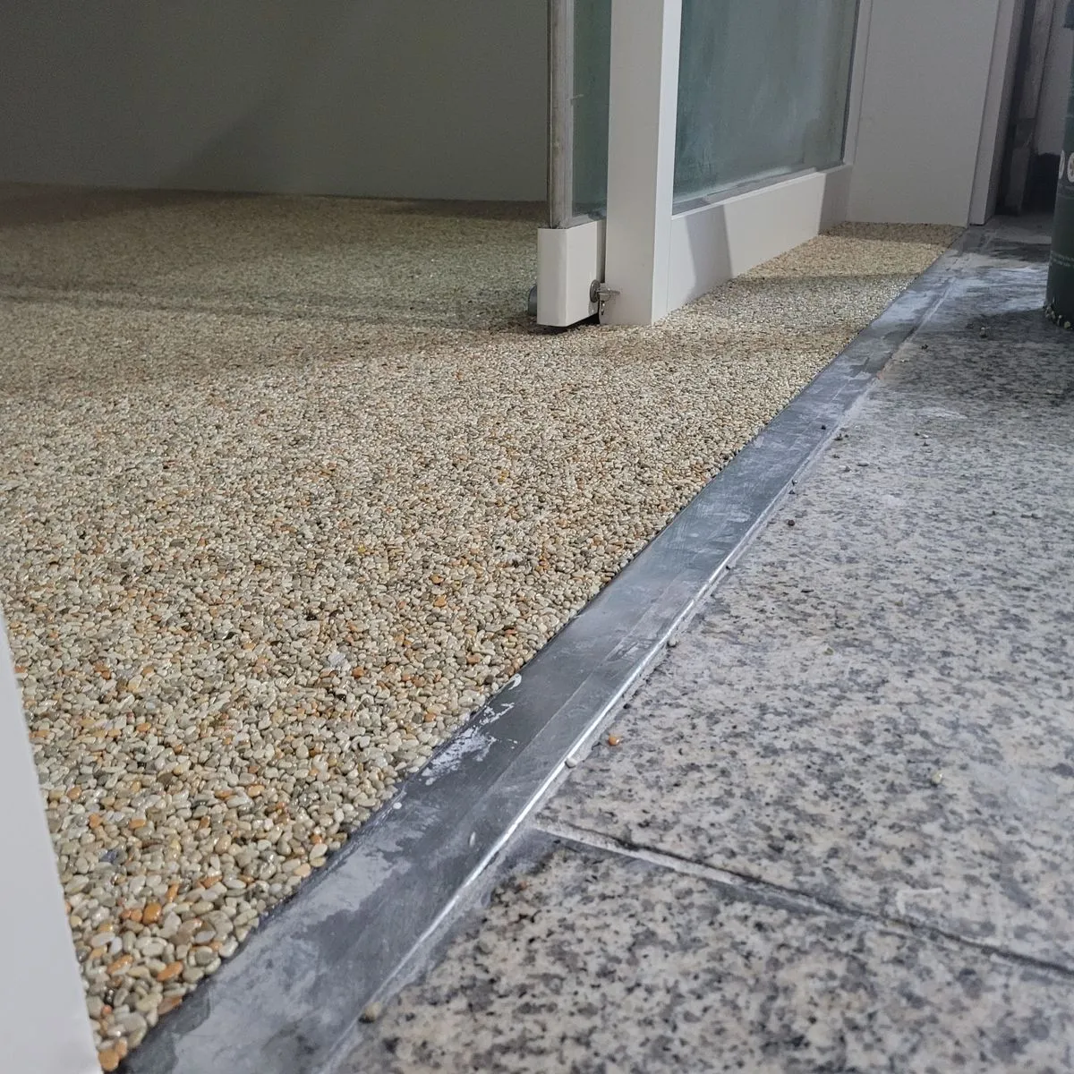 마이크로에폭시셀프레벨링폴리싱콩자갈그래나이트그립 월앤플로어 Wall And Floor 숨고 숨은고수