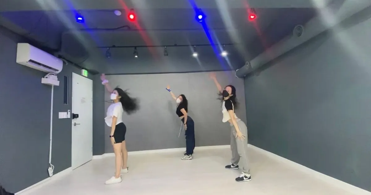 뉴진스 어텐션 전체 후렴 커버댄스 홍누리 숨고 숨은고수
