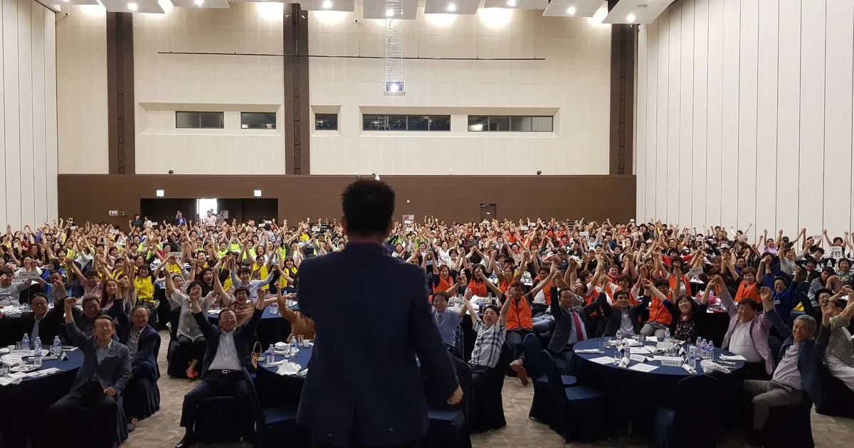 긍정마인드로 행복을 디자인하라 김홍걸 숨고 숨은고수
