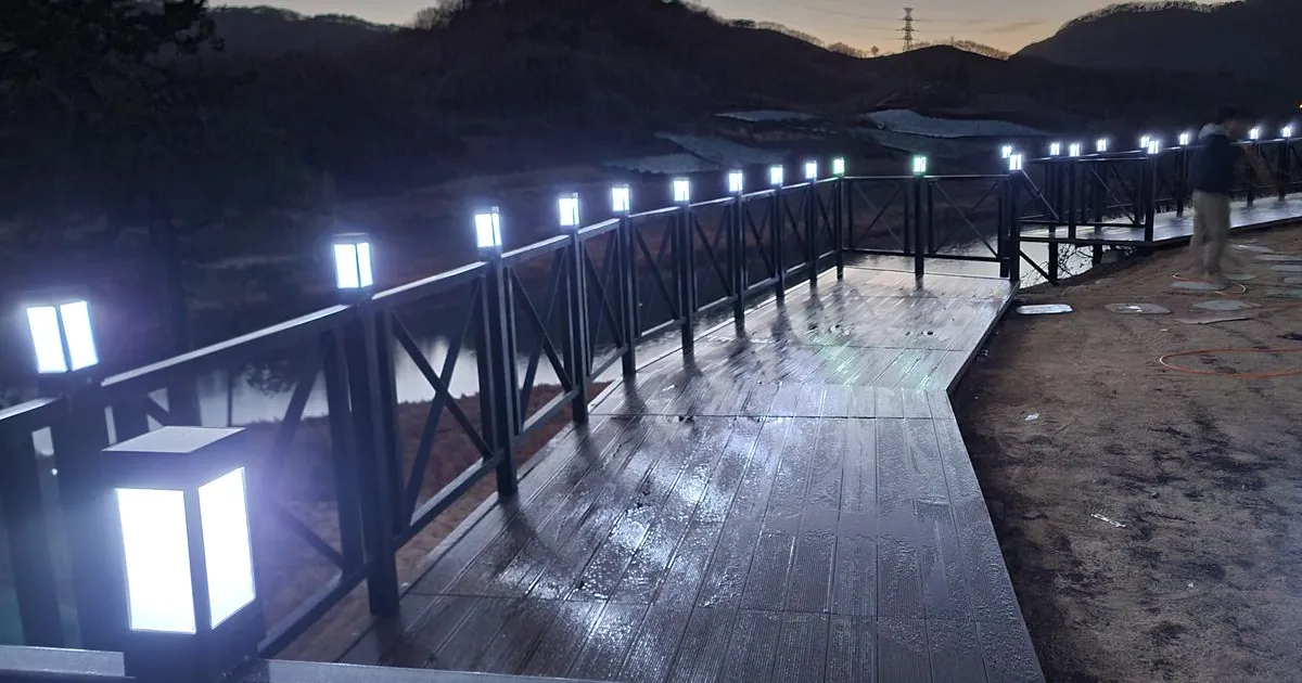 충주 까페 합성데크난간시공 포레우드 인테리어 숨고 숨은고수