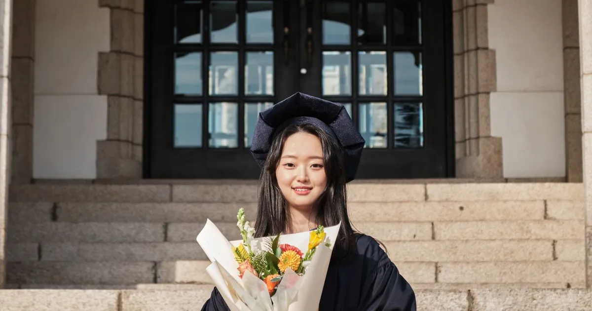 캠퍼스 졸업 스냅 촬영 엄채영 숨고 숨은고수