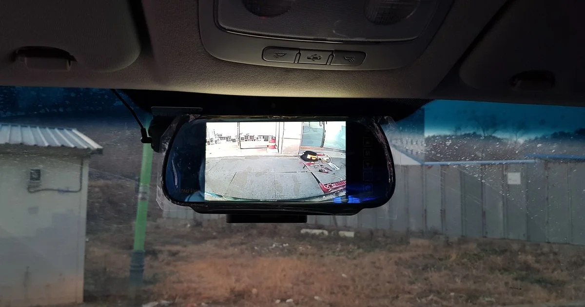 스타렉스룸미러형 후방카메라 설치 조이풀시스템블랙박스카나로올인원후방카메라 등 설치 숨고 숨은고수