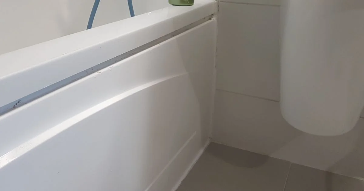 욕조 마감판 벌어짐 수리 및 양변기 메지 수리 전주집수리 숨고 숨은고수