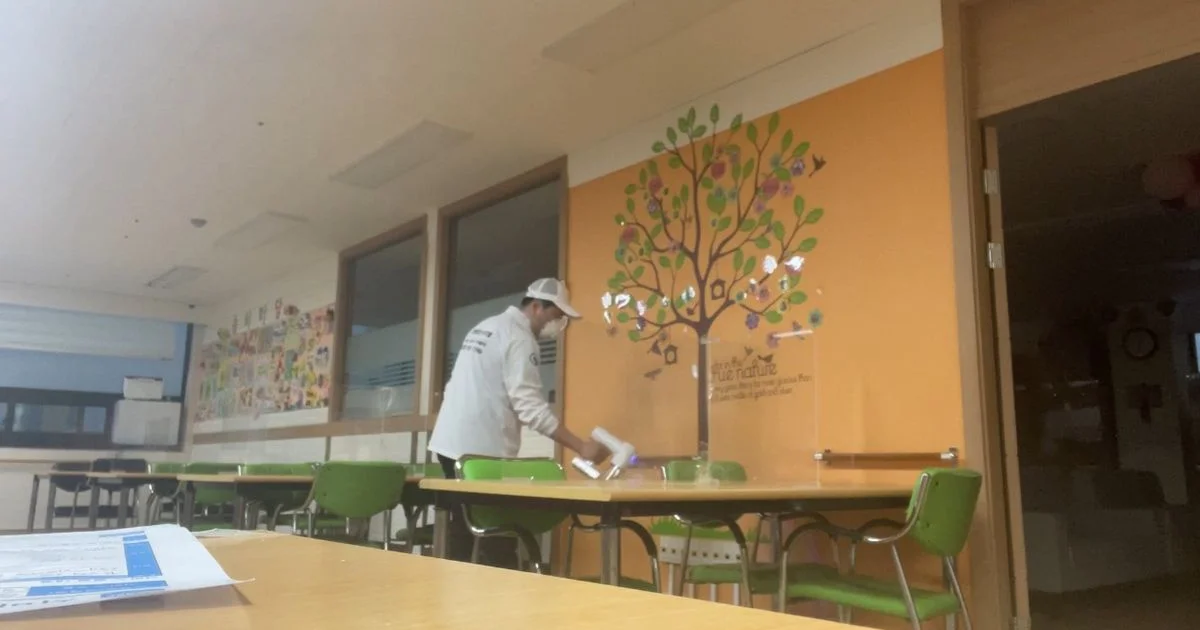 만년동 노인돌봄센터 방역 및 소독 현장 벌레잡는총각들 대전방역 숨고 숨은고수