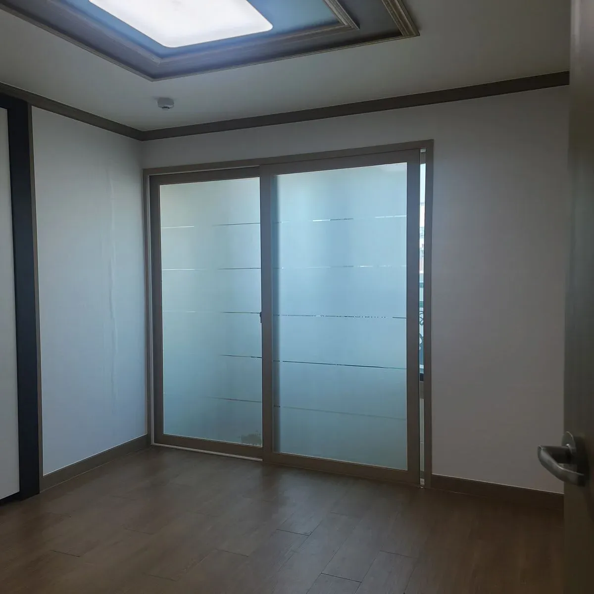 창동 행운빌 합지도배 시공 황금빗자루 창원점 숨고 숨은고수