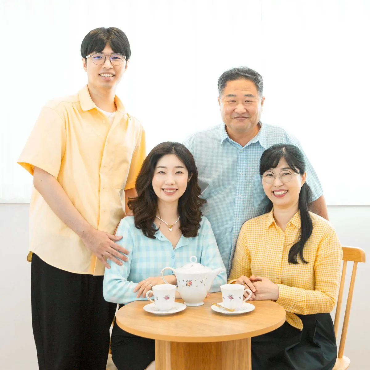 셀프스튜디오 대여 가족사진 가족스냅 김경진 숨고 숨은고수