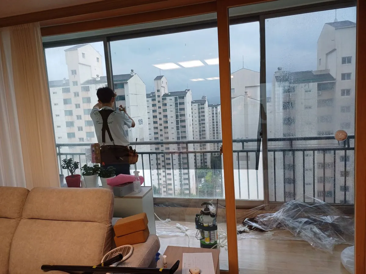 서울 아파트 거실유리 사생활보호 단열필름 썬팅 시공 에너지플래너 숨고 숨은고수