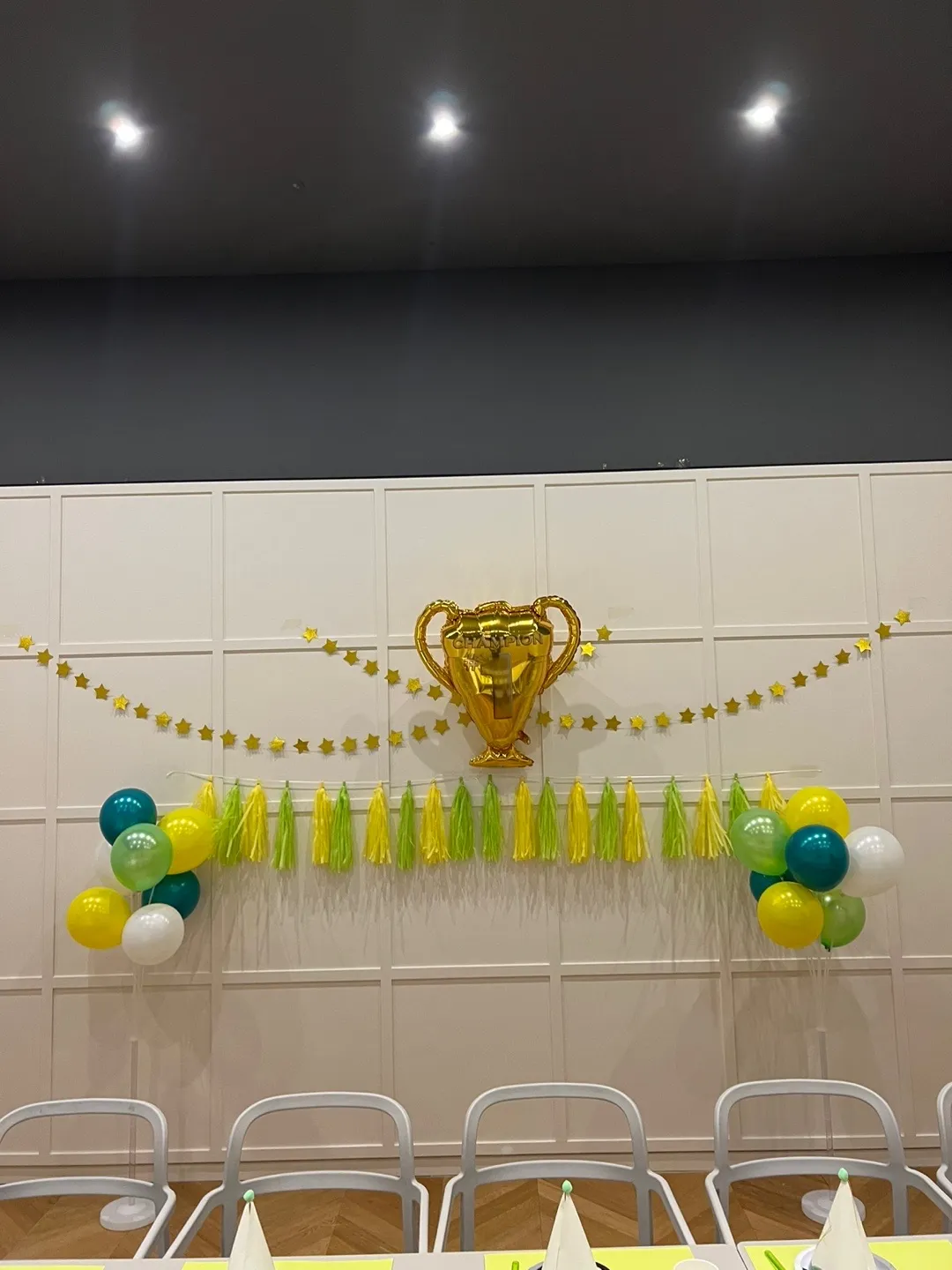 7살 꼬마친구들 공동생일파티 이본느의 파티 숨고 숨은고수