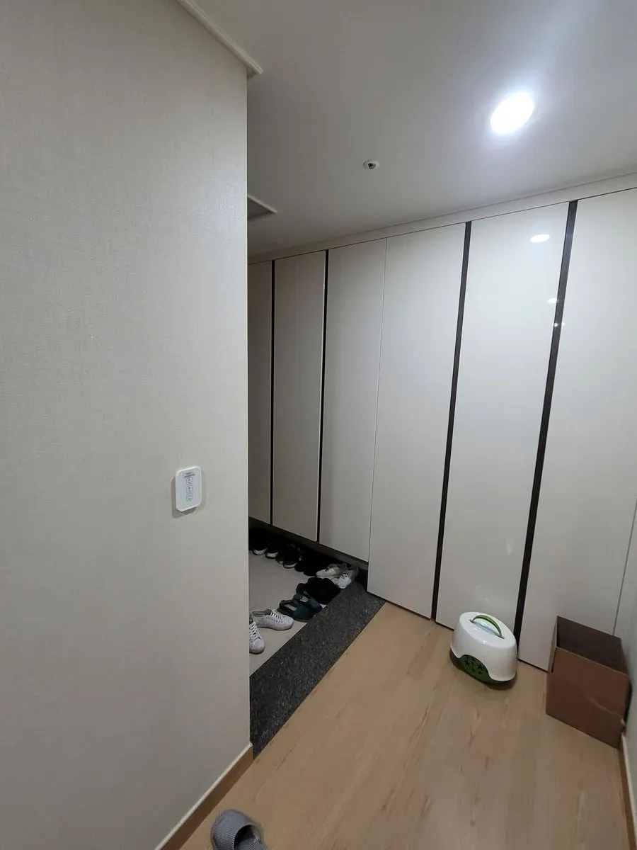 심플한 5분할 원슬라이딩 중문 지음 디자인 숨고 숨은고수