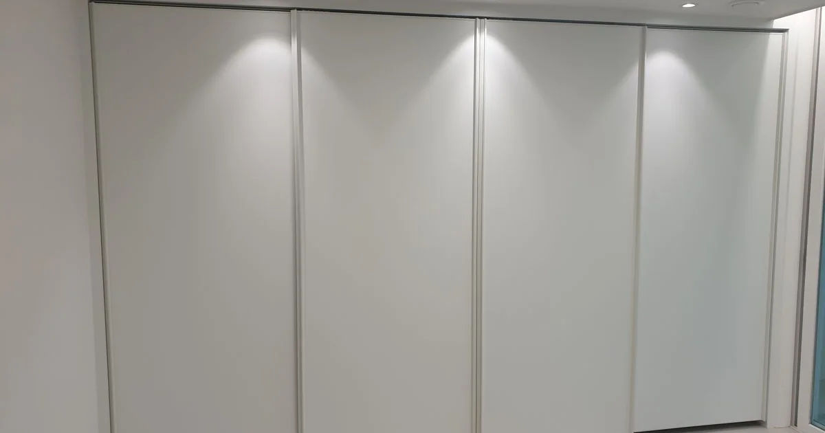친환경페트 무광화이트 슬라이드장 피플빌트인 숨고 숨은고수