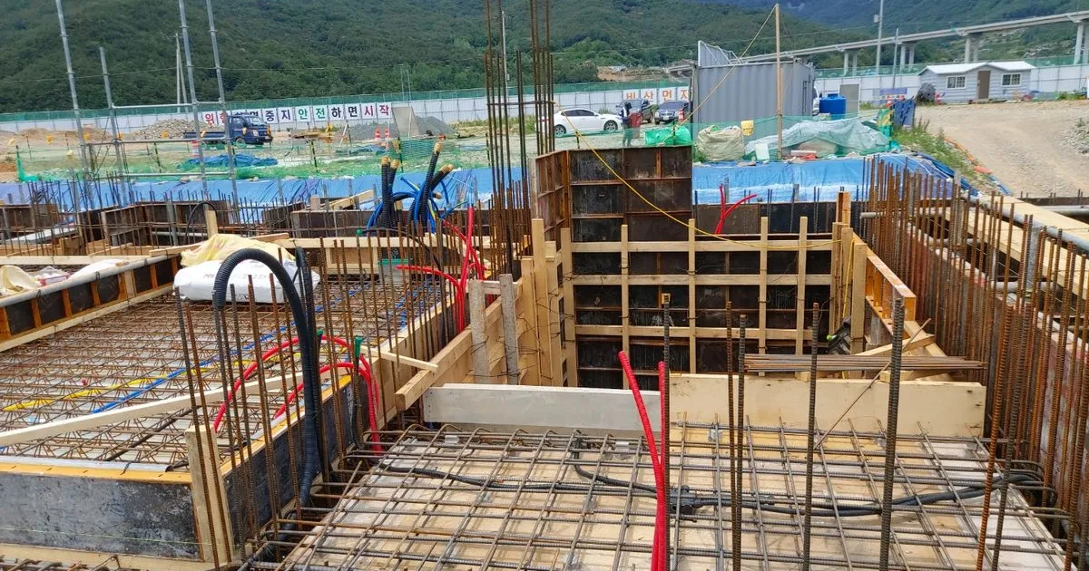 신축공사 지하 1층 스라브 배간 작업 전등및 전열 샷다 박용구 숨고 숨은고수