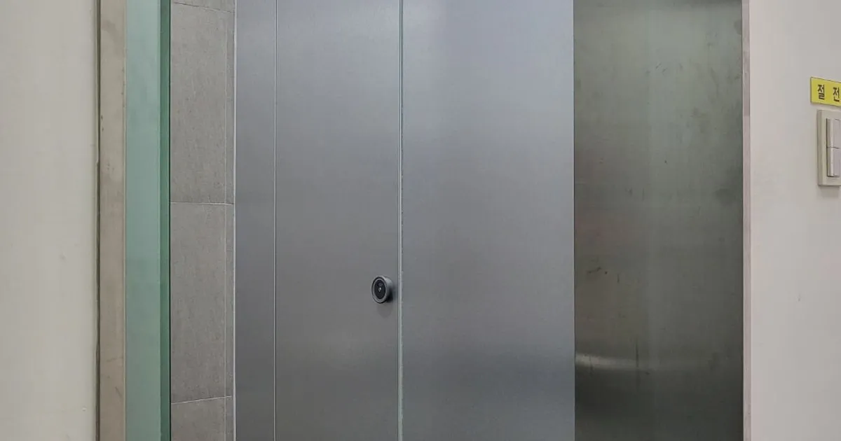 메탈 큐비클 화장실칸막이 설치해드렸습니다 이지석실장 숨고 숨은고수