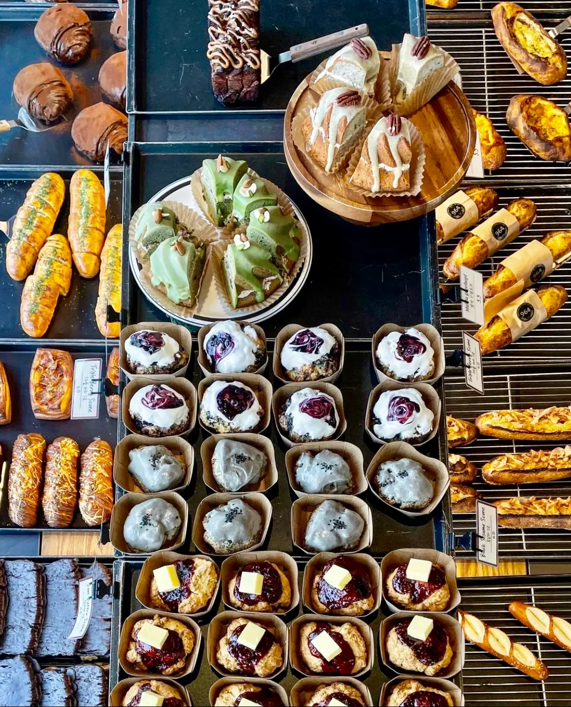 하드와 페스츄리를 주력으로 정진하는 제빵사입니다. / Deep Croissant - 숨고, 숨은고수