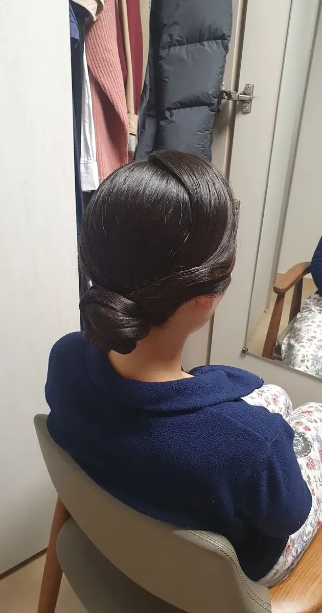 자연스러운 행사메이크업 이정은 숨고 숨은고수