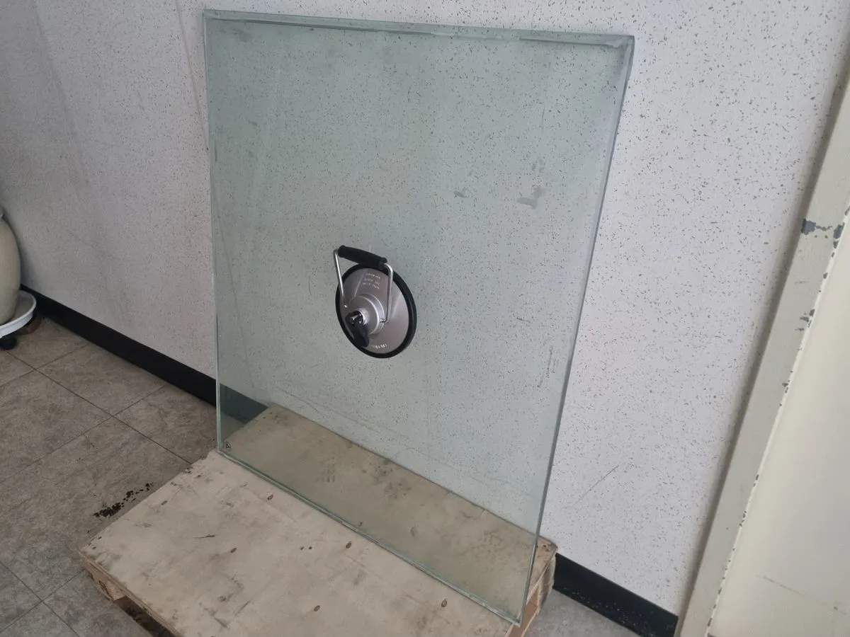 업소용 환풍기 유리 철거 후 환풍기 설치 다루홈케어 숨고 숨은고수