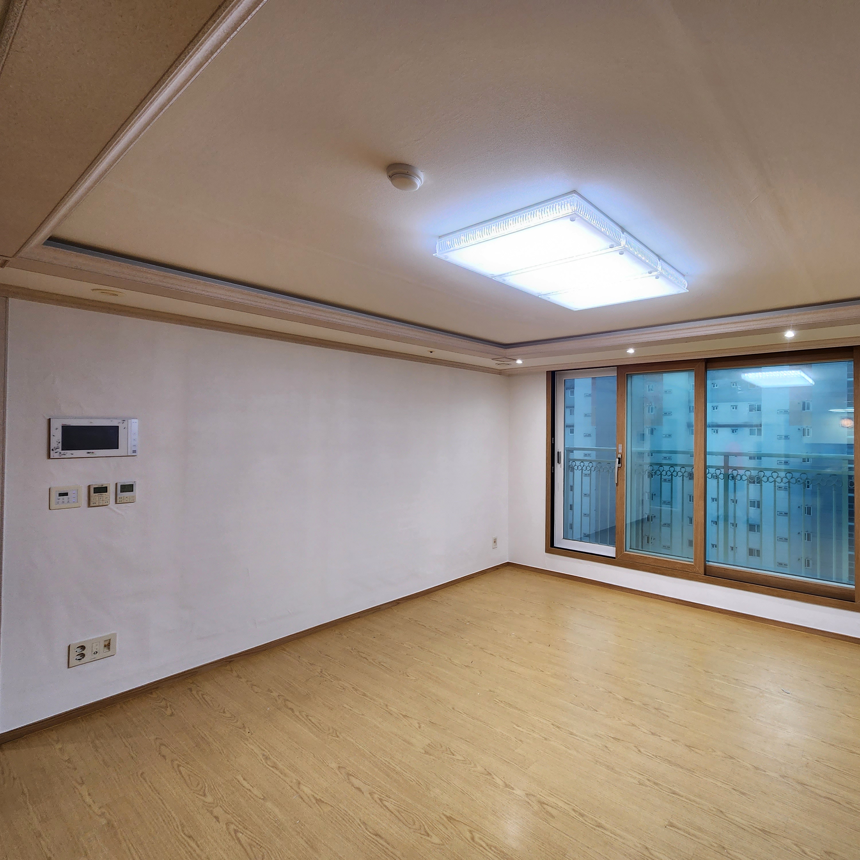 창원시 북면 감계 덕산 아내 34평 전체 실크작업 예진주택관리 숨고 숨은고수