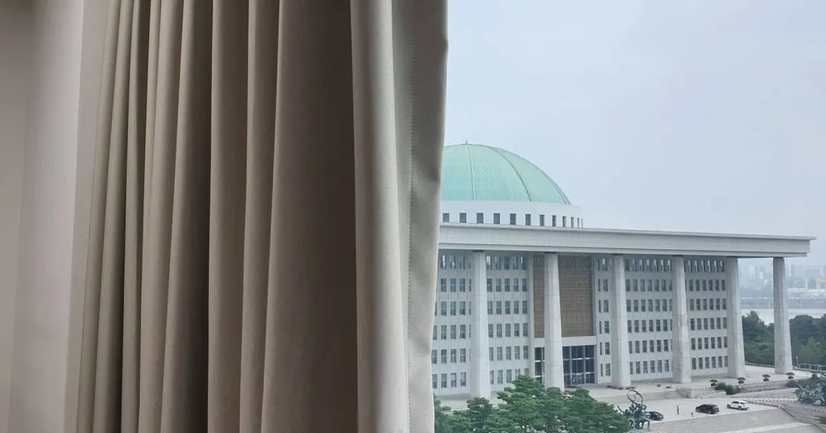 여의도 국회의사당 스튜디오 및 휴게실 암막커튼 시공 라온데코 커튼and블라인드 숨고 숨은고수