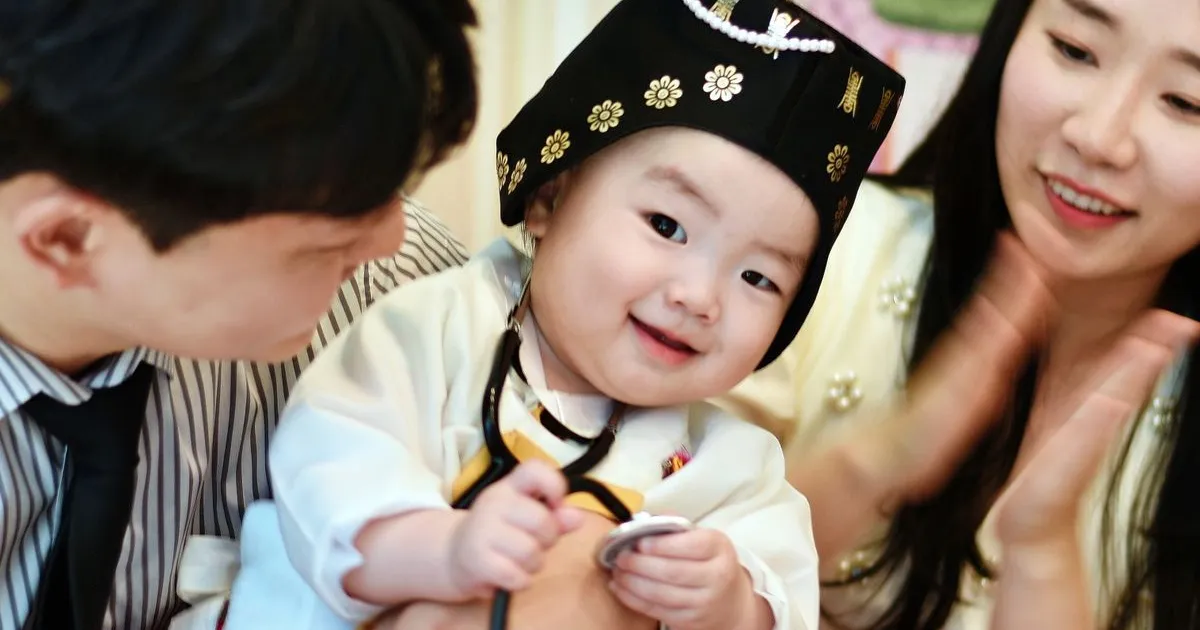 호텔 식당 돌 가족모임 스냅 촬영 다몬 숨고 숨은고수