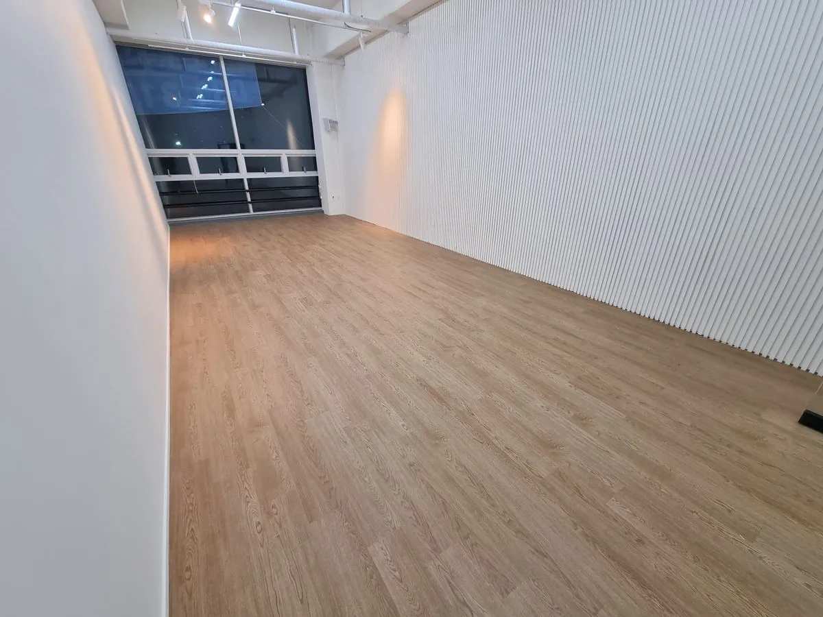 100평 대형사무실 바닥 마루데코타일 타일원칙 숨고 숨은고수
