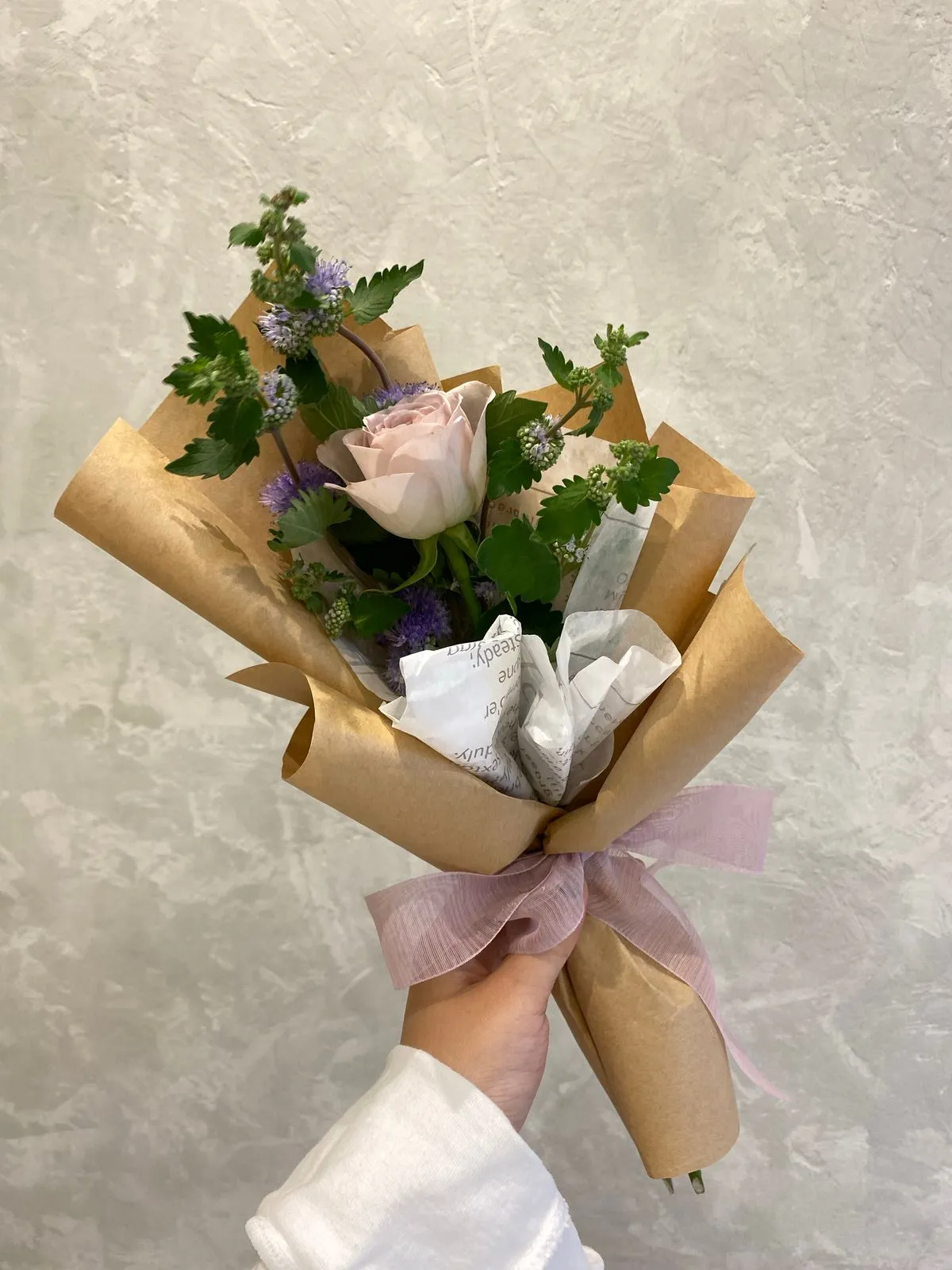플라워 상품 미니 꽃다발 이선영 숨고 숨은고수