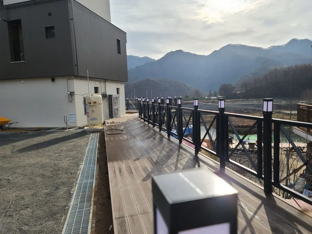 충주 까페 합성데크난간시공 포레우드 인테리어 숨고 숨은고수