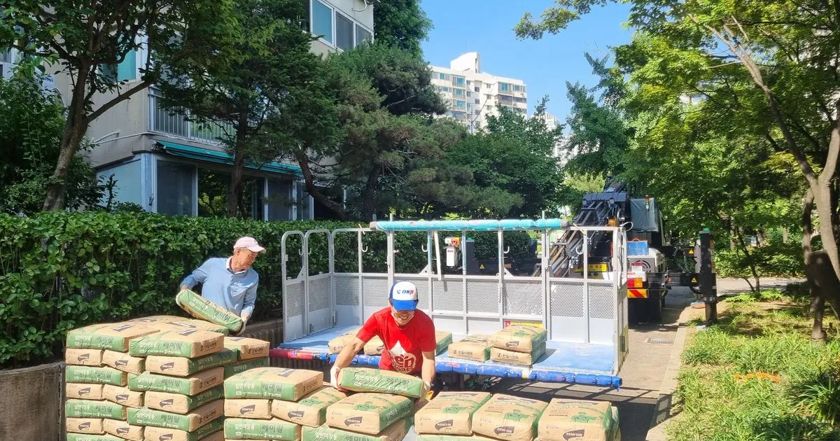 양천구 목동 아파트에 시멘트 양중작업 일심스카이 숨고 숨은고수