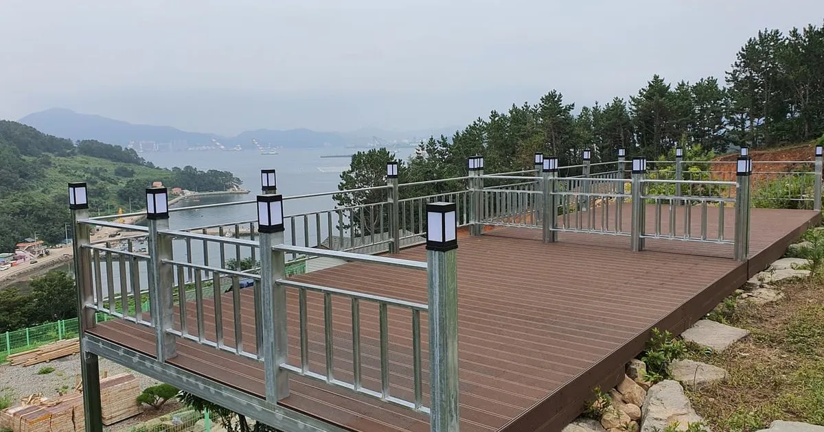 거제 가조도 전원주택 단지 합성데크 시공 해빛산업 합성데크 시공 전문 업체 숨고 숨은고수